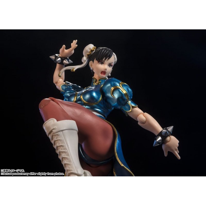 Chun-Li (Outfit 2) SH Figuarts | Bandai figure | Street Fighter
