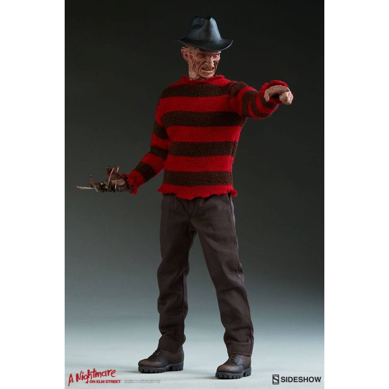 Freddy Krueger Sideshow : A Nightmare On Elm Street action figure