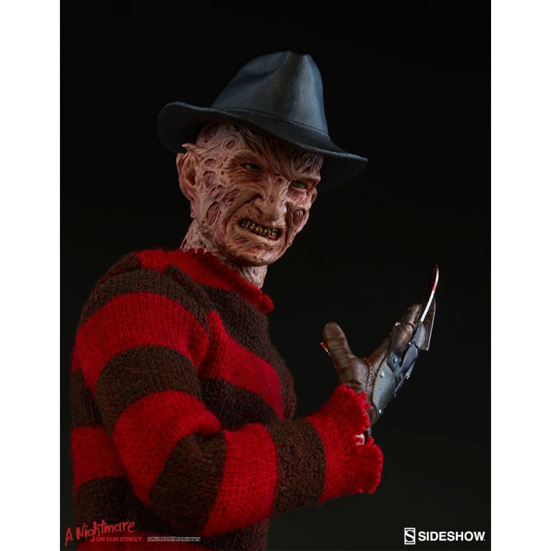 Freddy Krueger Sideshow : A Nightmare On Elm Street action figure