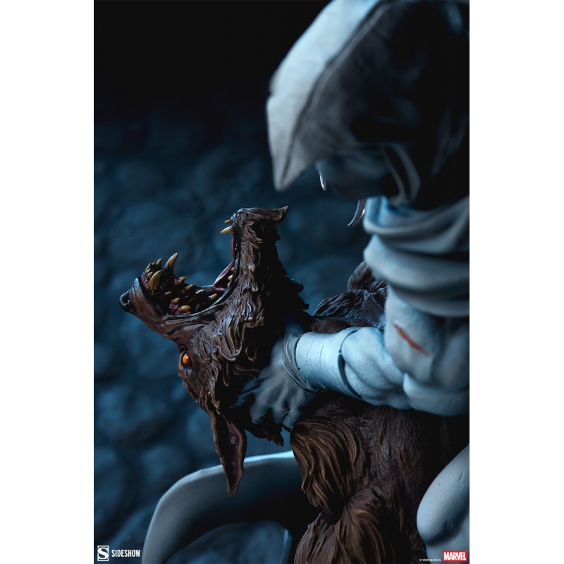 Moon Knight Premium Format figure by Sideshow Collectibles