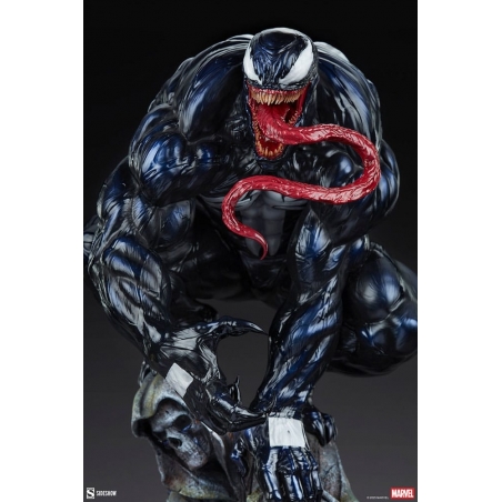 Venom Premium Format statue by Sideshow Collectibles