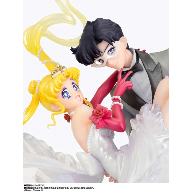 Usagi and Tuxedo Mask Figuarts Zero Chouette diorama