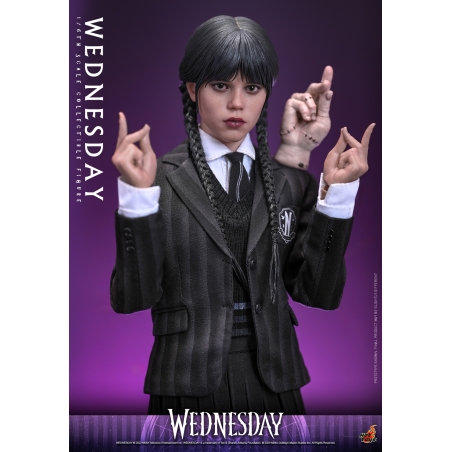 Wednesday action figure by Hot Toys - TMS135