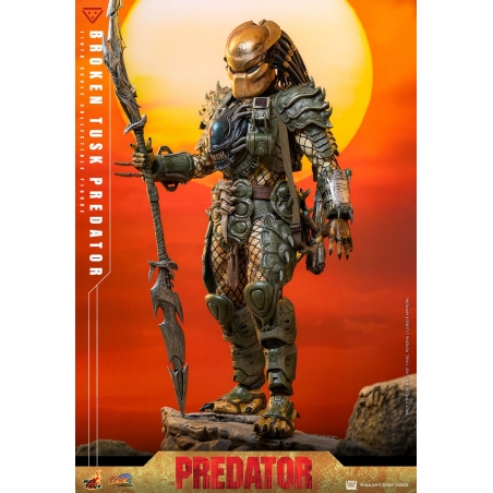 Broken Tusk Predator Hot Toys action figure - CMS029