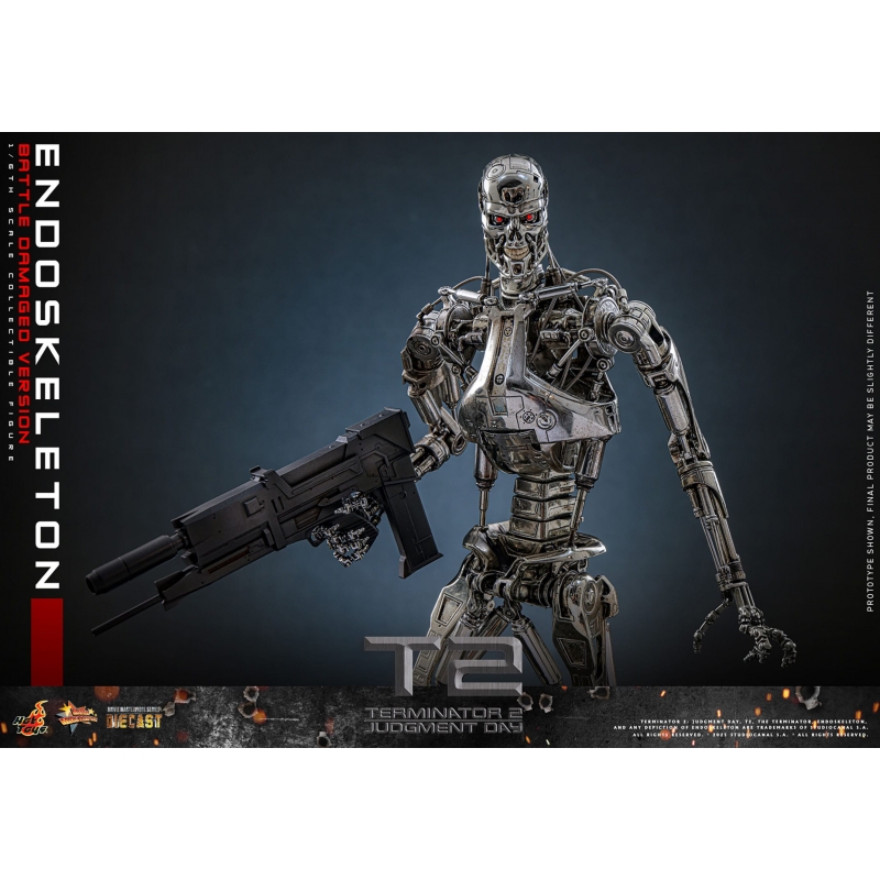 Endoskeleton Battle Damaged Hot Toys action figure