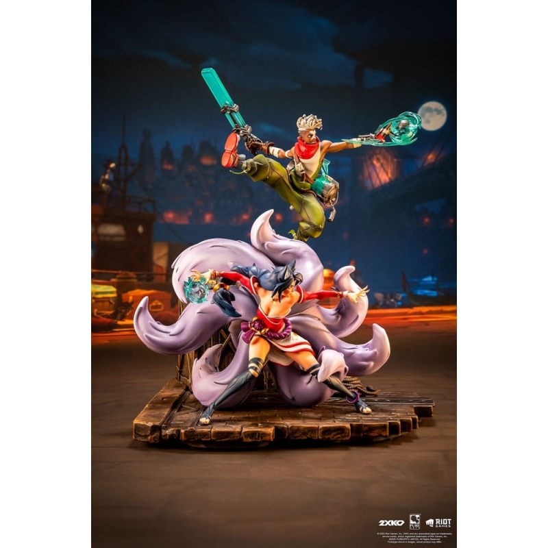 Ekko and Ahri diorama by Pure Arts - 2XKO League Of Legends