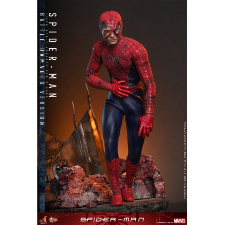 Spider-Man (Battle Damaged) action figure by Hot Toys
